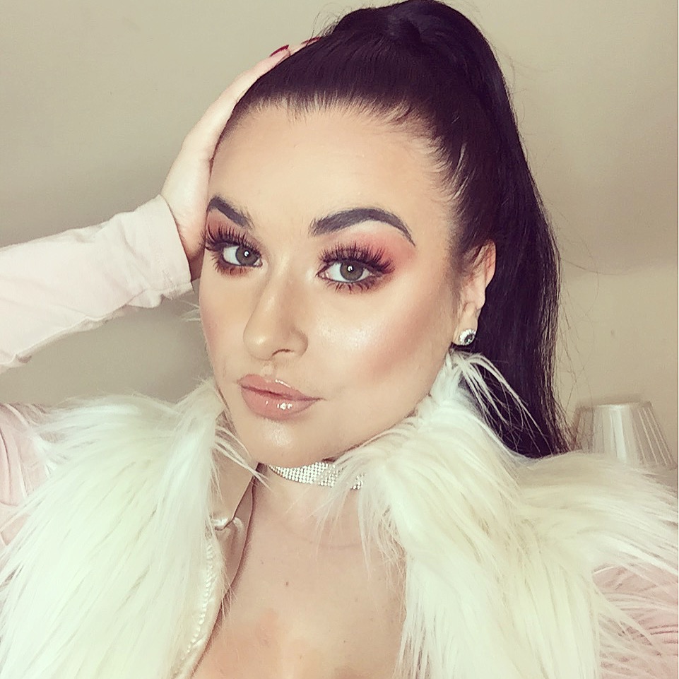 Instagram Influencer Spotlight On: Demi @Demiilauren - StarNgage