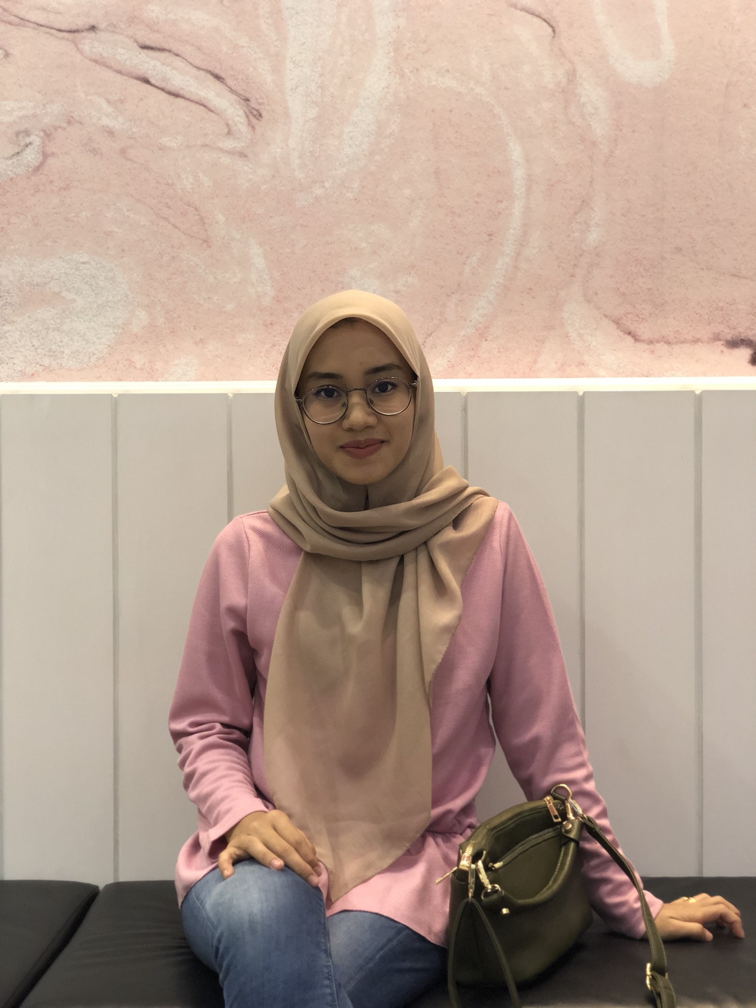 Instagram Influencer Spotlight On: Jaslin Johari @Jaslinjohari - StarNgage